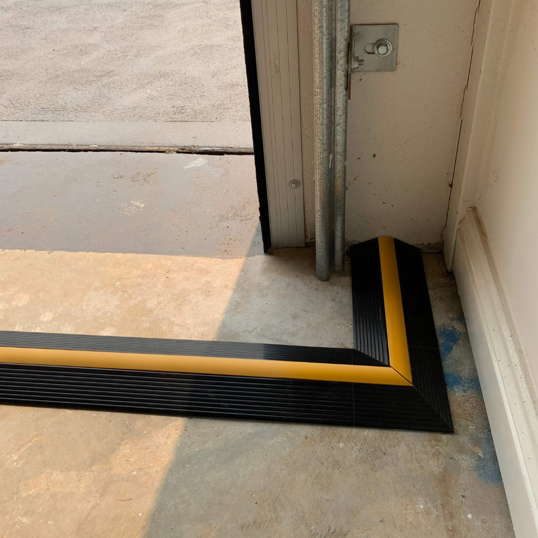 Door Dam G3 - Threshold with corners returns - Cleverseal Garage Door Seals